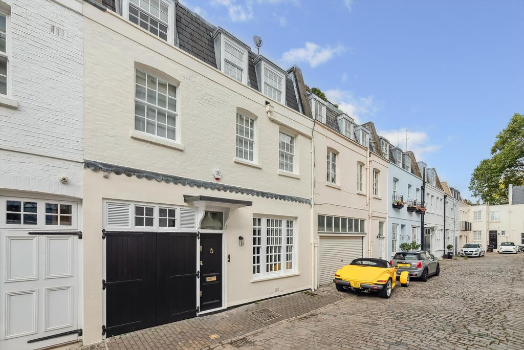 Eaton Mews North, Belgravia, London... 3 bed terraced house - £17,498 ...
