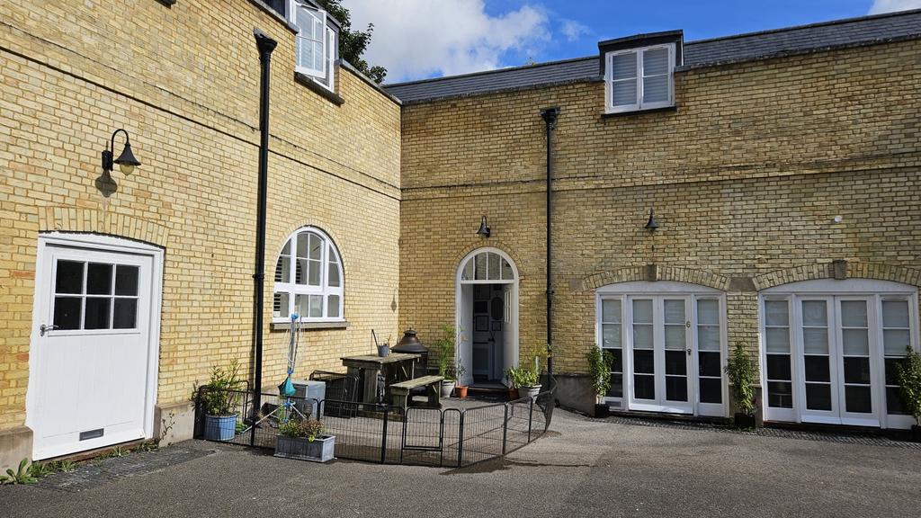 Stanmer Village, Brighton, BN1 2 bed terraced house - £1,750 pcm (£404 pw)