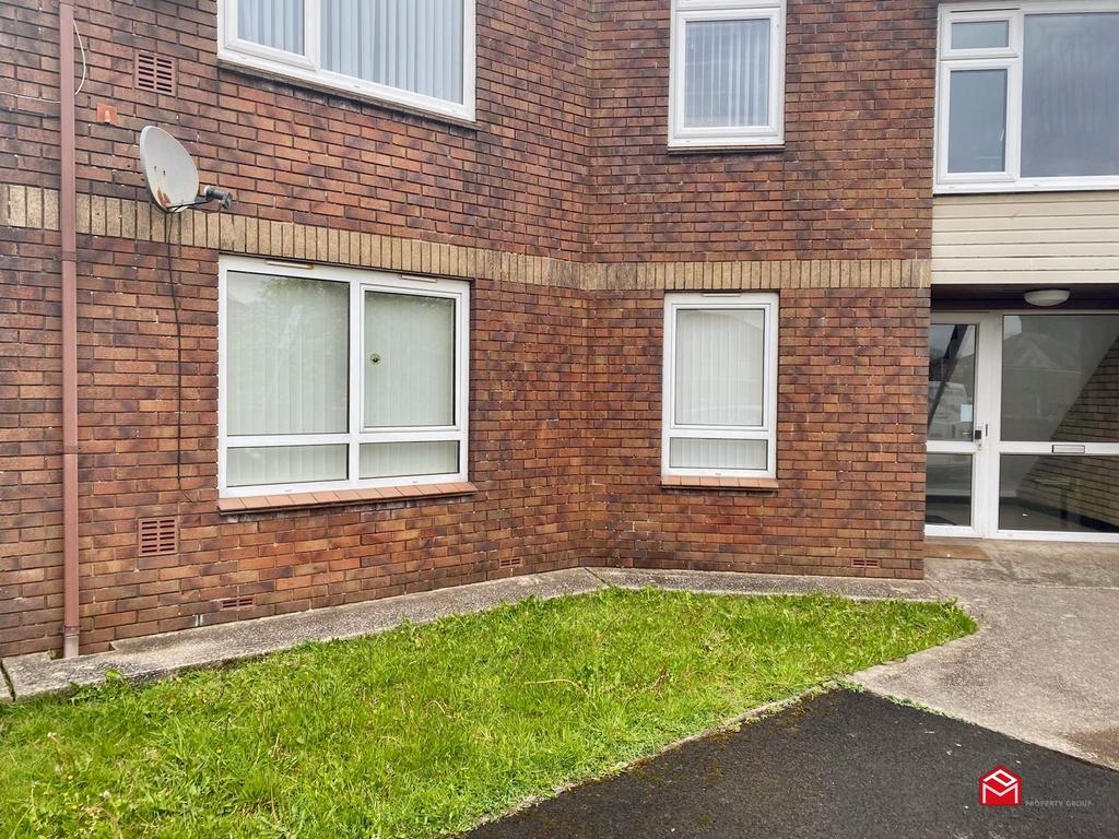 Riverside Drive, Neath, Neath Port... 2 bed ground floor flat - £129,000