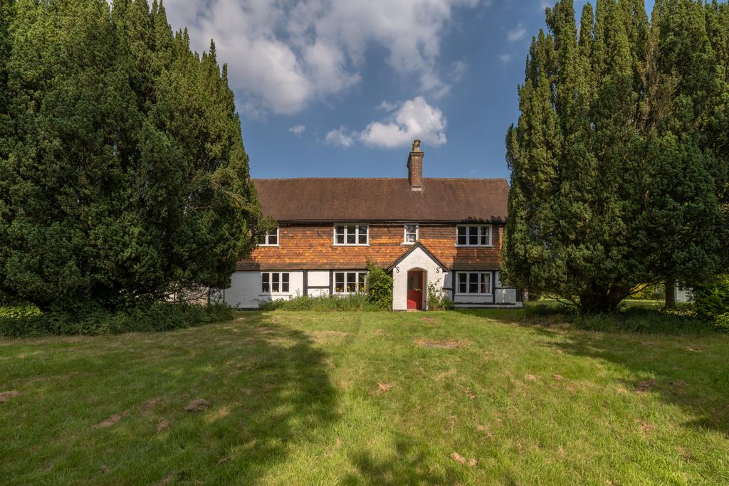 Horley Road, Charlwood, Horley... 6 bed detached house for sale - £ ...