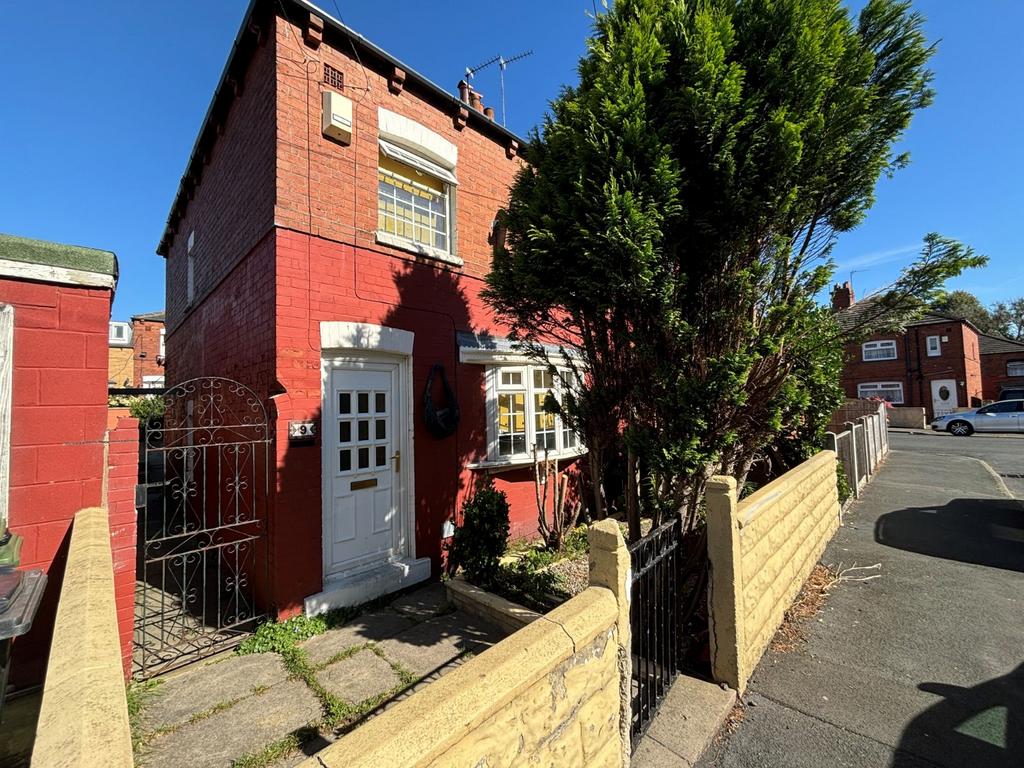 Garton View, Leeds, West Yorkshire... 3 bed semi-detached house - £ ...