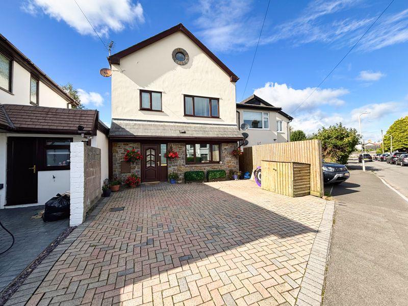 Lavender Cottage, Heol Gam, Bridgend... 4 bed detached house - £369,950