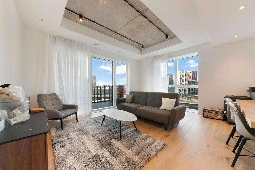Dulke House, Goodluck Hope, London, E14 2 bed apartment for sale - £675,000