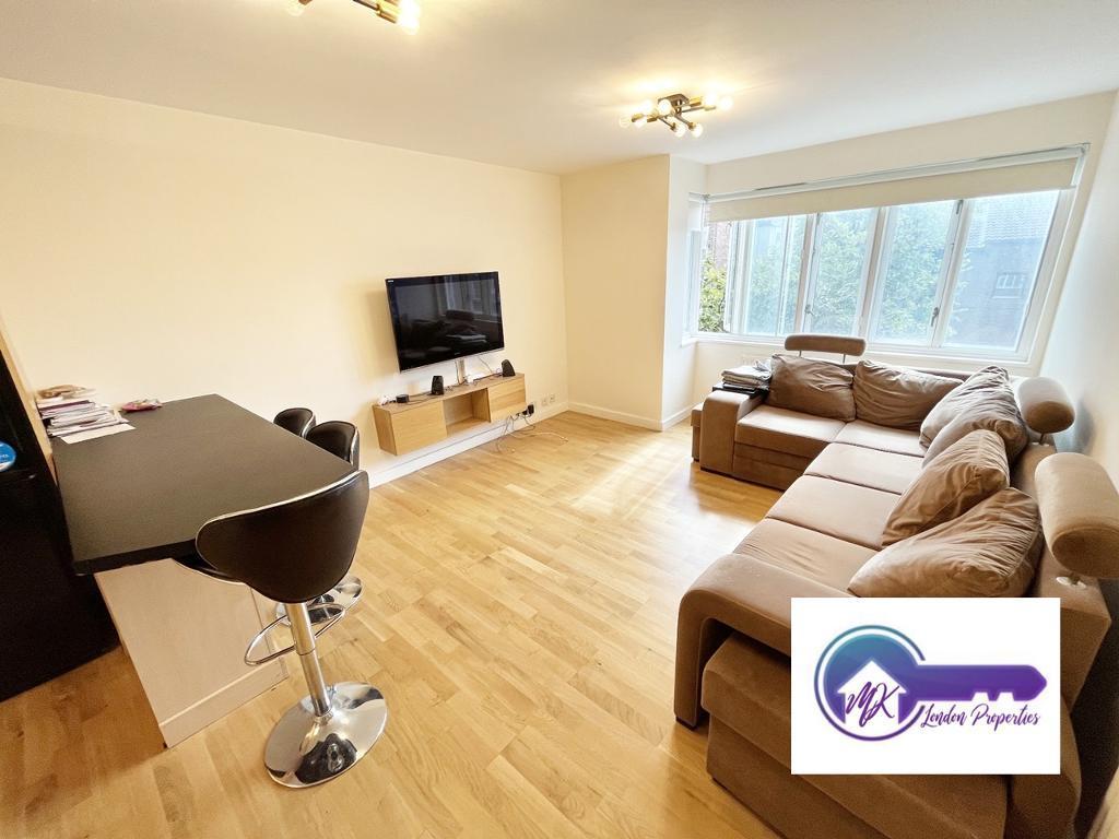 London NW1 2 bed flat - £3,298 pcm (£761 pw)