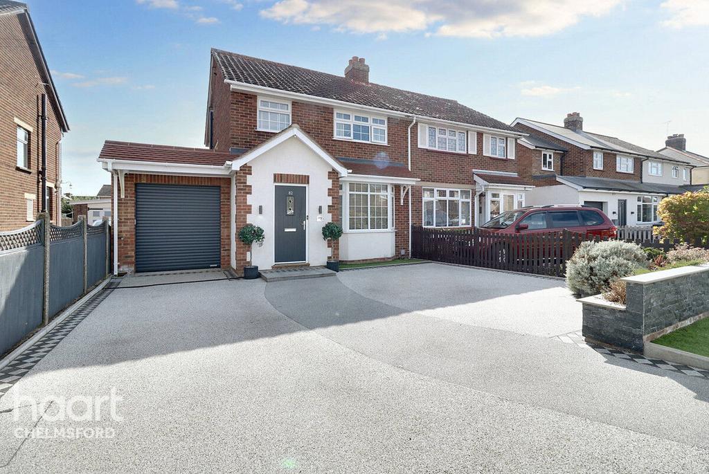 Baddow Hall Crescent, Chelmsford 3 bed semi-detached house - £575,000