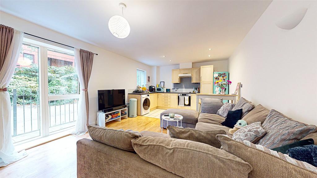 Garden House, Manchester M4 2 bed apartment - £220,000