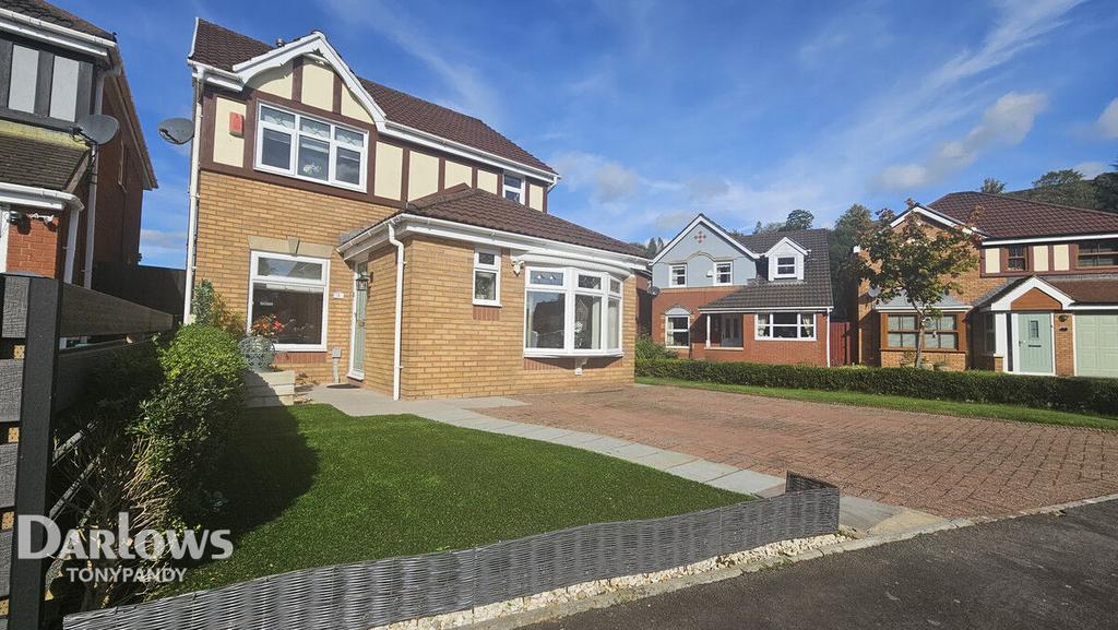 Tonypandy CF40 1 3 bed detached house - £290,000