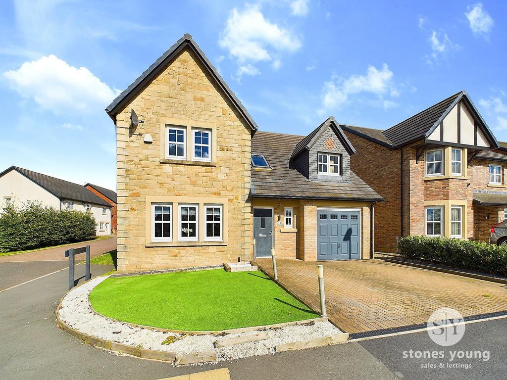 Ludlow Road, Clitheroe, BB7 4 bed detached house - £475,000