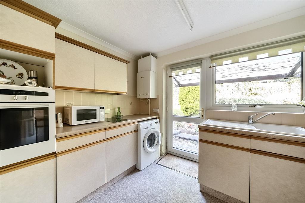 Maple Close, Honiton, Devon, EX14 2 bed bungalow for sale - £345,000