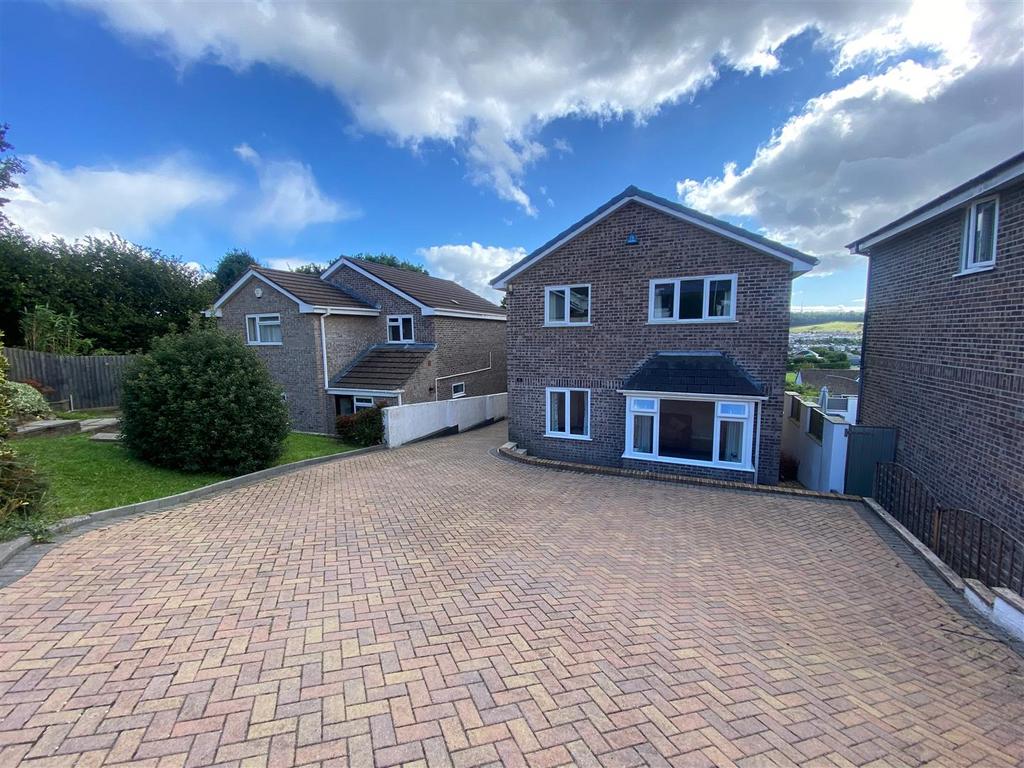 Lynmouth Close, Plymouth PL7 4 bed detached house - £485,000