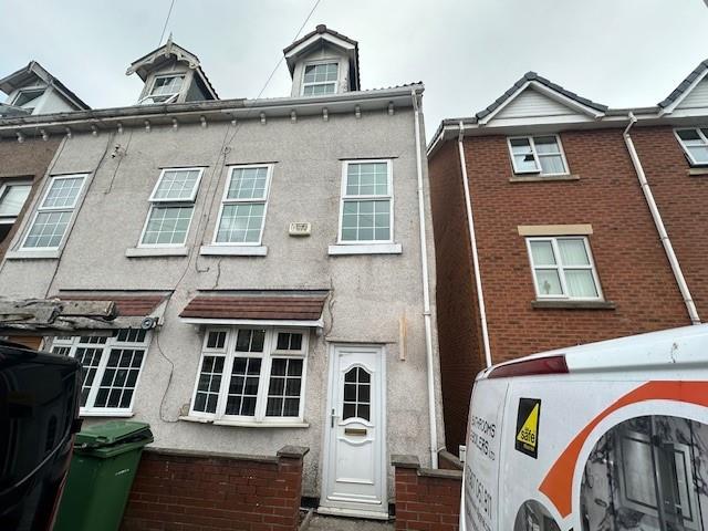 Rake Lane, Wallasey, CH45 3 bed townhouse - £850 pcm (£196 pw)