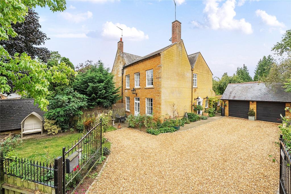 Brook Lane, Dallington, Northampton, NN5 5 bed semi-detached house for ...