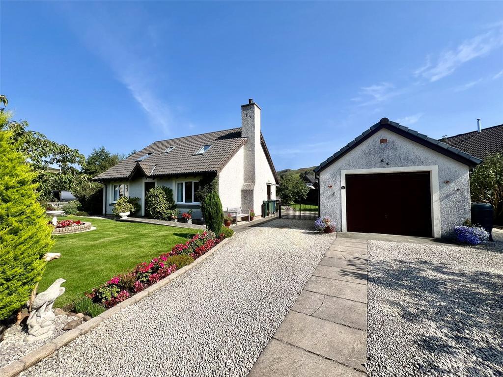 Shuna Cottage, 18 The Glebe... 3 bed detached house - £270,000