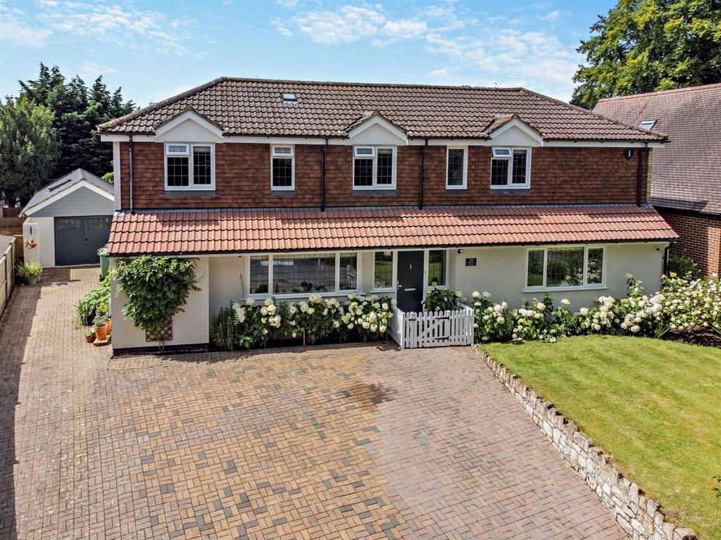 Church Lane, Bearsted, Maidstone 4 bed detached house - £1,150,000