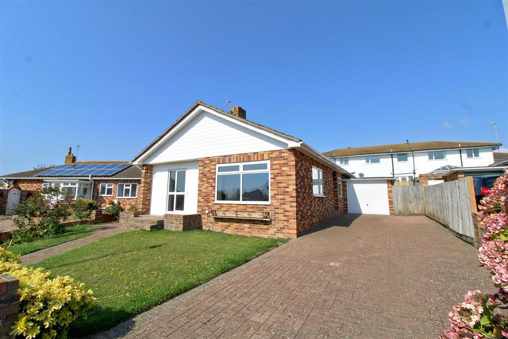 Morningside Close, Seaford 3 bed detached bungalow - £399,950
