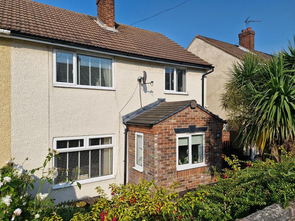 Shaftesbury Road, Pear tree, Rugeley 3 bed house - £850 pcm (£196 pw)