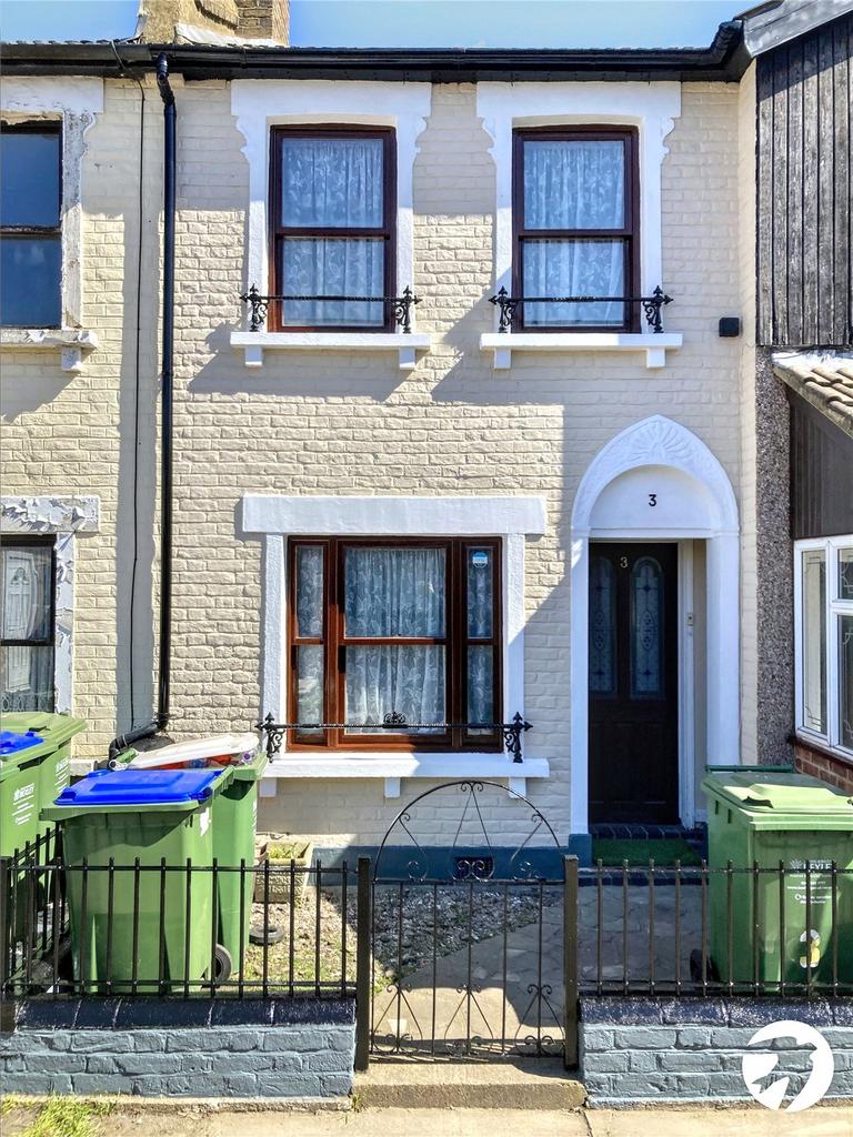 Lessness Road, Belvedere, DA17 2 bed house - £1,550 pcm (£358 pw)