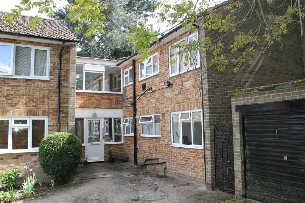 Fallowfield Court, Stanmore Hill... 2 bed apartment to rent - £1,800 ...