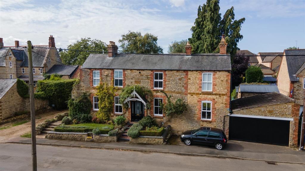 Church Street, Cogenhoe 5 bed house - £700,000