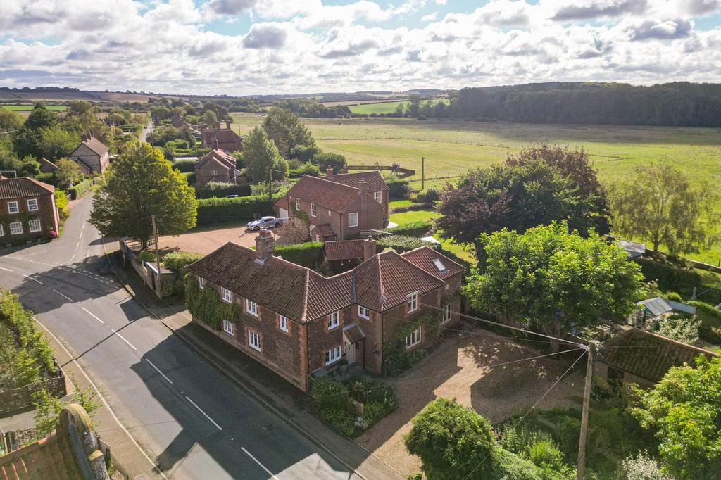 Flitcham 3 bed semi-detached house - £550,000