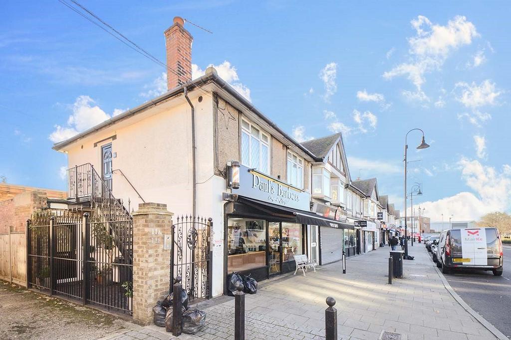 The Parade, Crayford DA1 1 bed flat - £1,200 pcm (£277 pw)