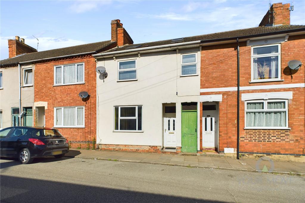 Regent Street, Northamptonshire NN16 4 bed terraced house - £225,000
