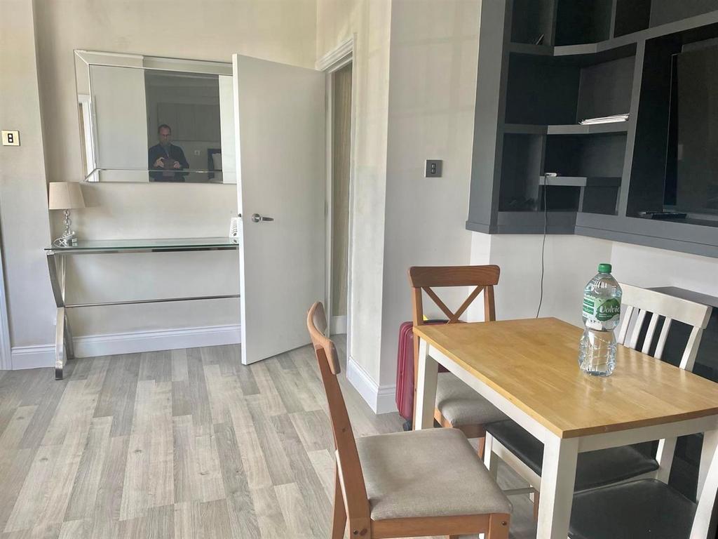 Regency Place, London SW1P Studio - £360,000