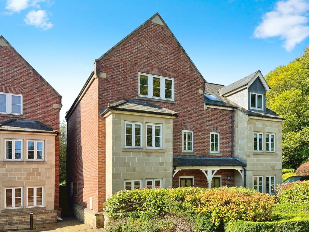 Redbrow Hollow, Compstall, Stockport... 4 bed semi-detached house for ...