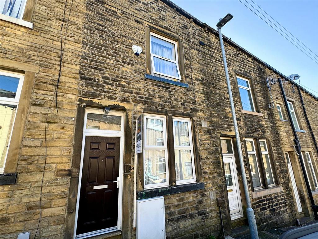 Edensor Road, Keighley, BD21 2LS 3 bed terraced house - £87,500