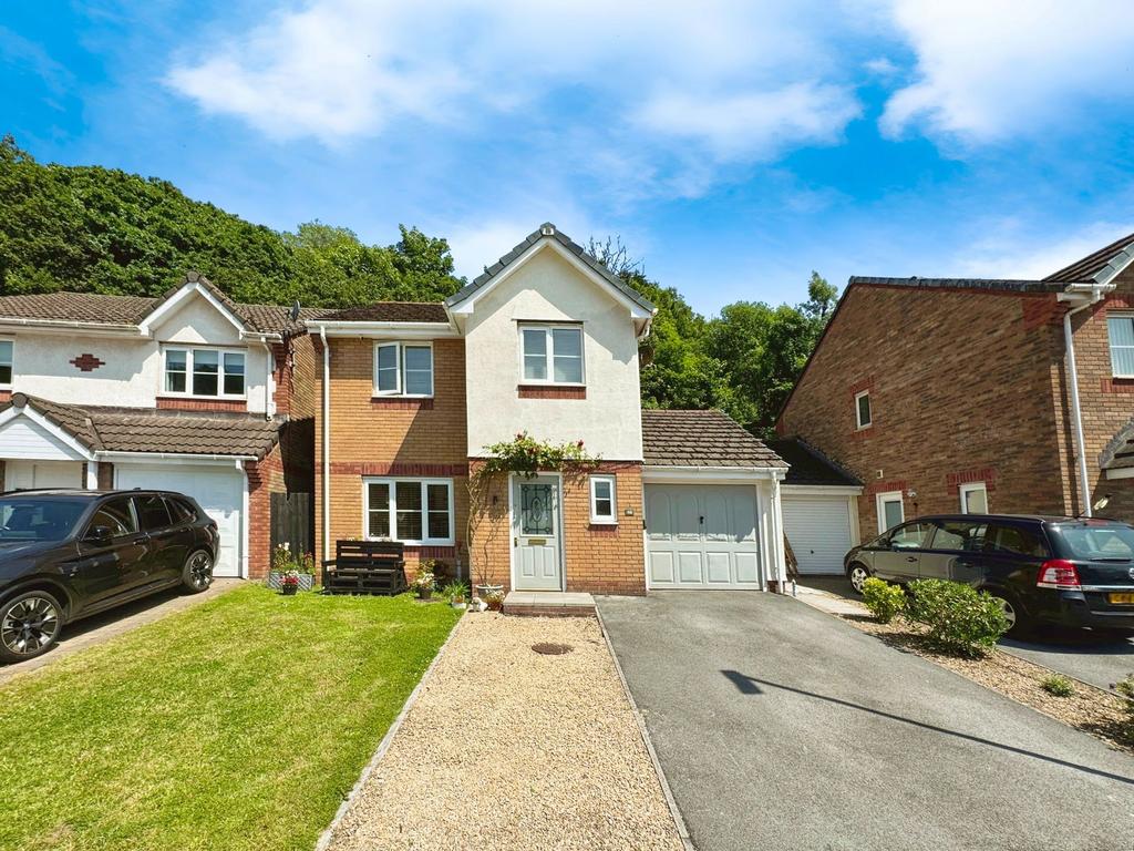 Ynys Y Gored, Port Talbot SA13 3 bed detached house - £240,000
