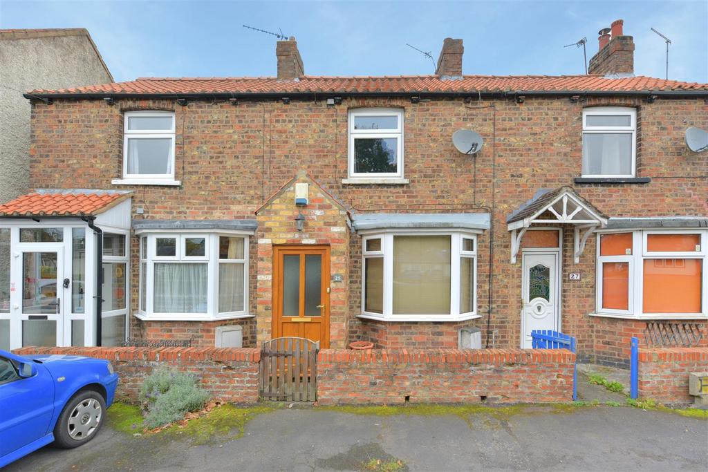 Southfields Road, Strensall 2 bed terraced house - £1,095 pcm (£253 pw)