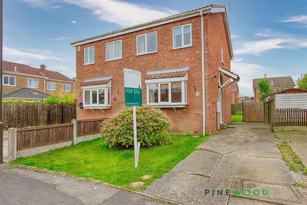 Highfields Way, Chesterfield S42 2 bed semi-detached house - £135,000