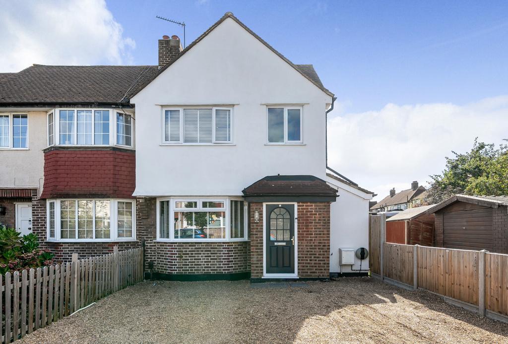 Pembury Avenue Worcester Park Kt4 4 Bed House For Sale £675 000
