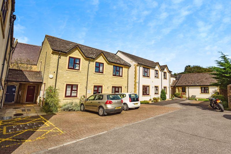 Spa Road, Melksham SN12 1 bed retirement property for sale - £92,000