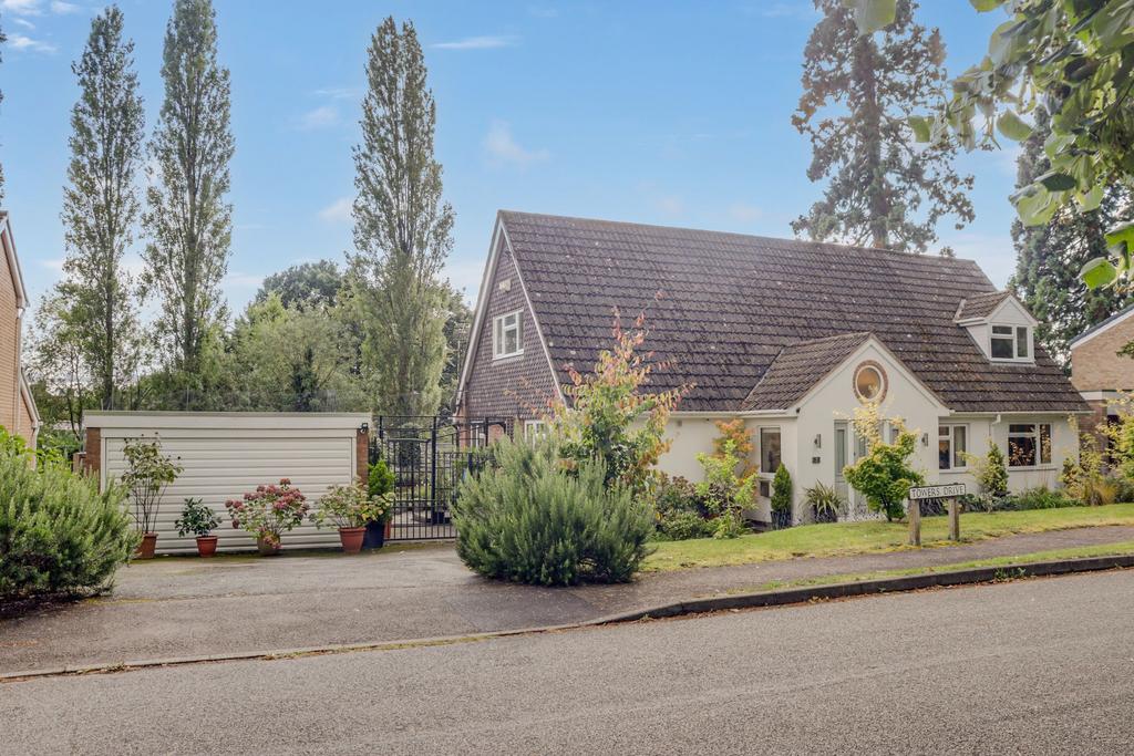 Towers Drive, Kirby Muxloe, LE9 4 bed detached house for sale - £640,000