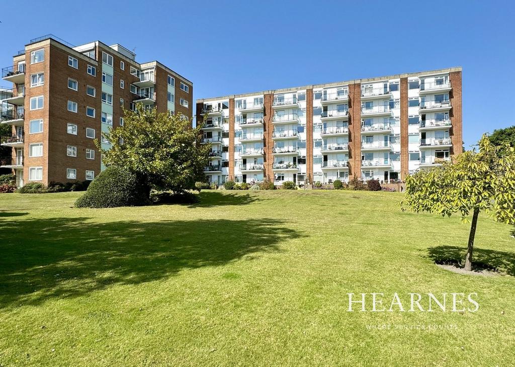 Parkstone Road, Poole, BH15 2 bed flat - £265,000