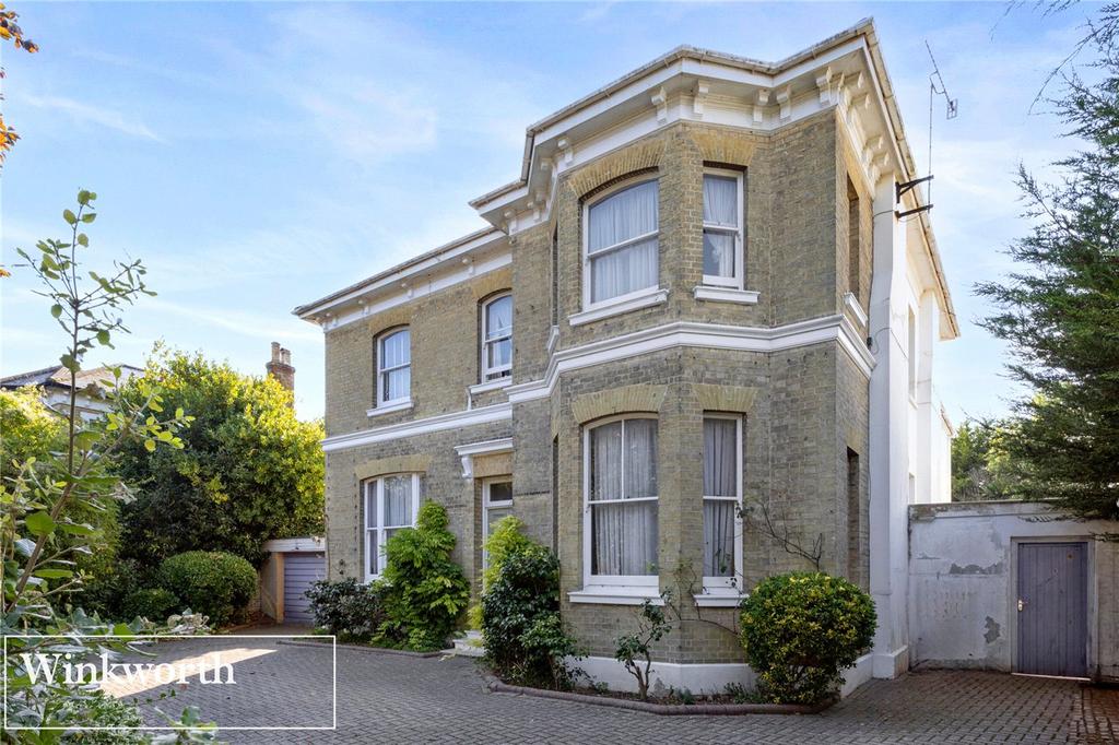 Farncombe Road, Worthing, West... 5 bed detached house - £1,400,000