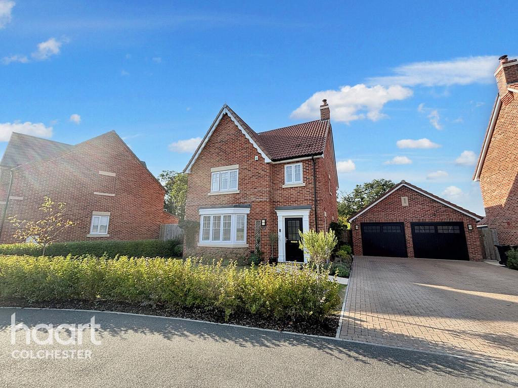 Michael Wright Way, Colchester 3 bed detached house for sale - £450,000