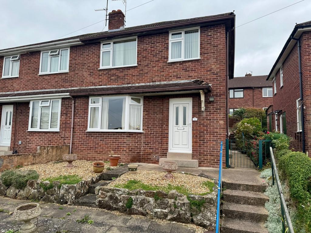 Macaulay Avenue, Hereford, HR4 3 bed semi-detached house - £229,950