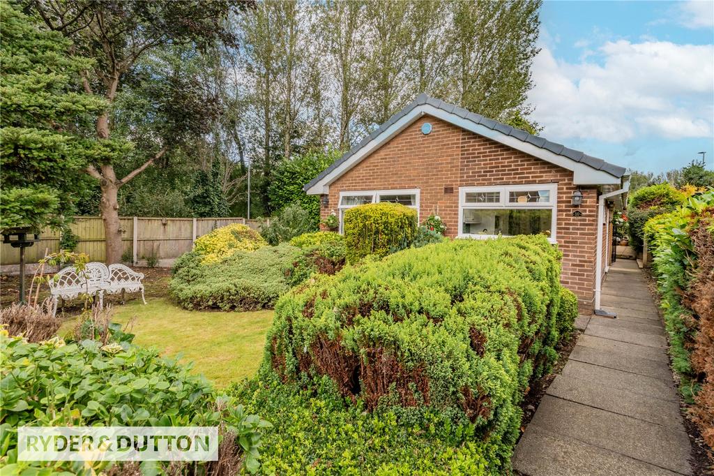 Glasson Walk, Chadderton, Oldham... 2 bed detached bungalow - £265,000