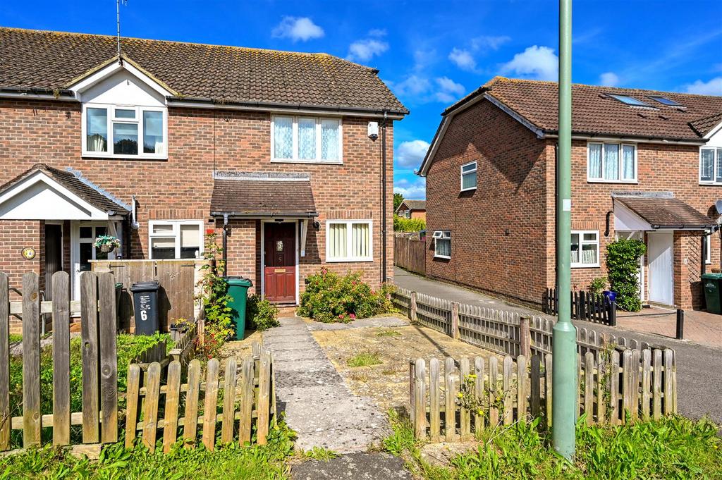 Compass Court, Oakdene Crescent... 2 bed semi-detached house for sale ...