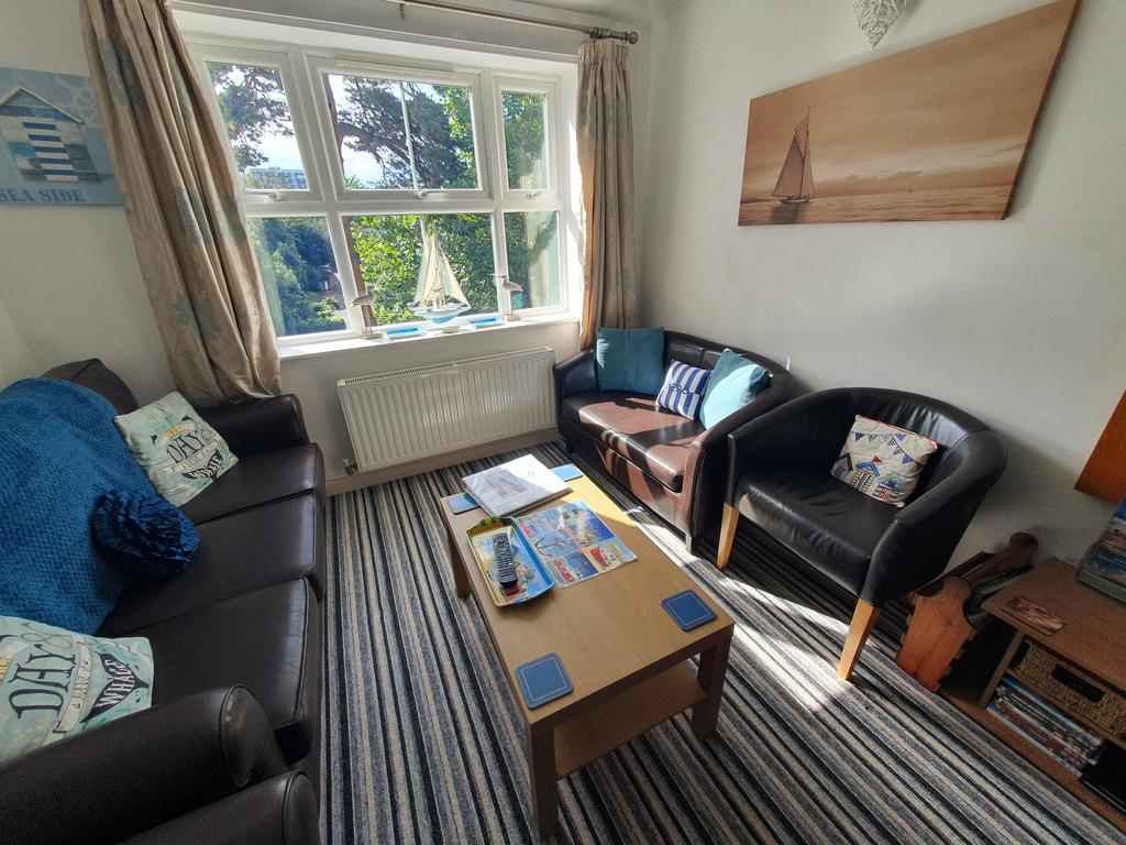 Christchurch Road, Bournemouth BH1 2 bed apartment - £1,595 pcm (£368 pw)