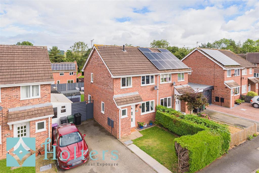 Maple Close, Ludlow 3 bed semi-detached house - £239,950