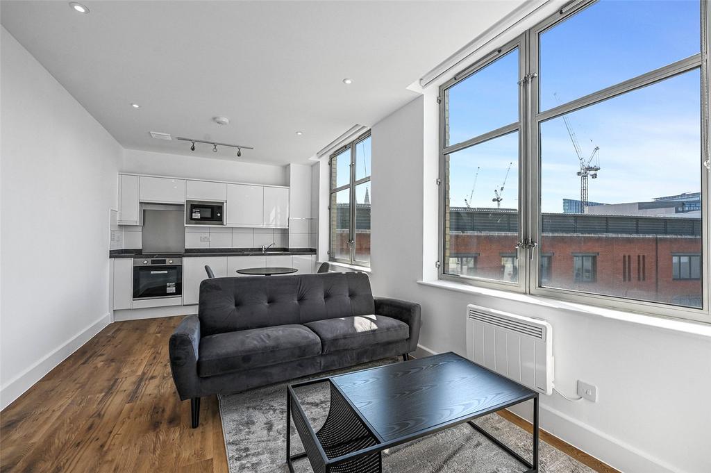 West Smithfield, London, EC1A 1 bed apartment - £2,253 pcm (£520 pw)