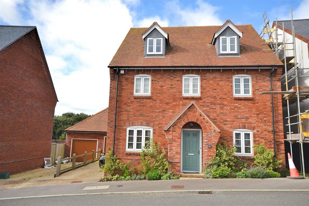Ryelands Way, Charminster, Dorchester 4 bed detached house - £565,000