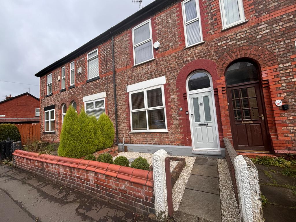 Pinnington Lane, Stretford, M32 0AA 3 bed terraced house - £345,000