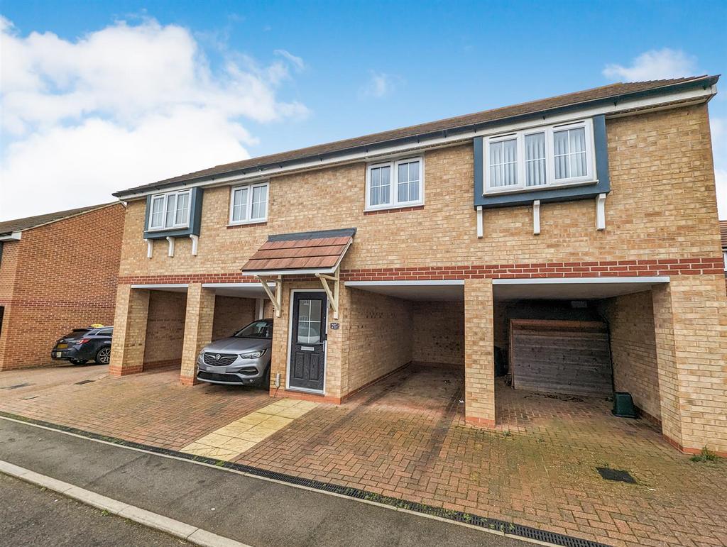 Prestoe Close, Corby NN17 2 bed detached house - £195,000