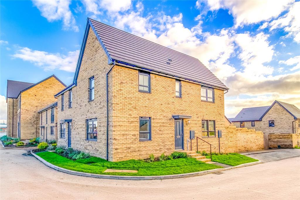 Shippery Lane, Swindon SN1 3 bed semi-detached house - £1,795 pcm (£414 pw)