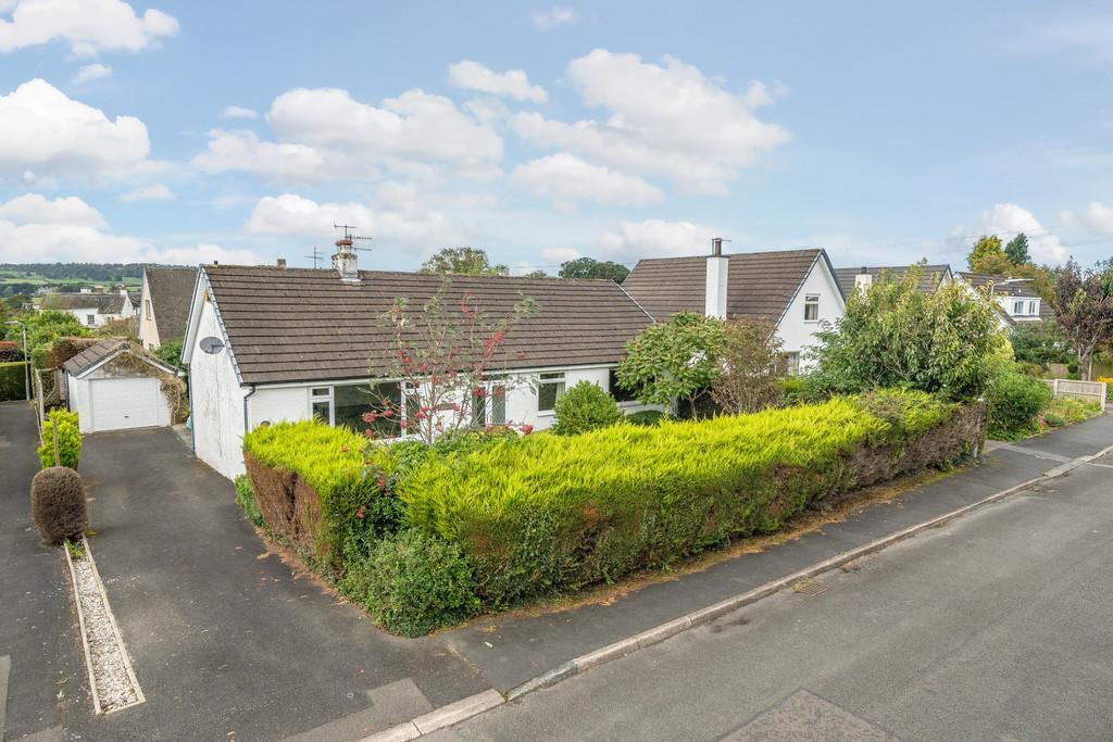 6 Wandales Lane, Natland, LA9 7QY 3 bed detached bungalow - £365,000