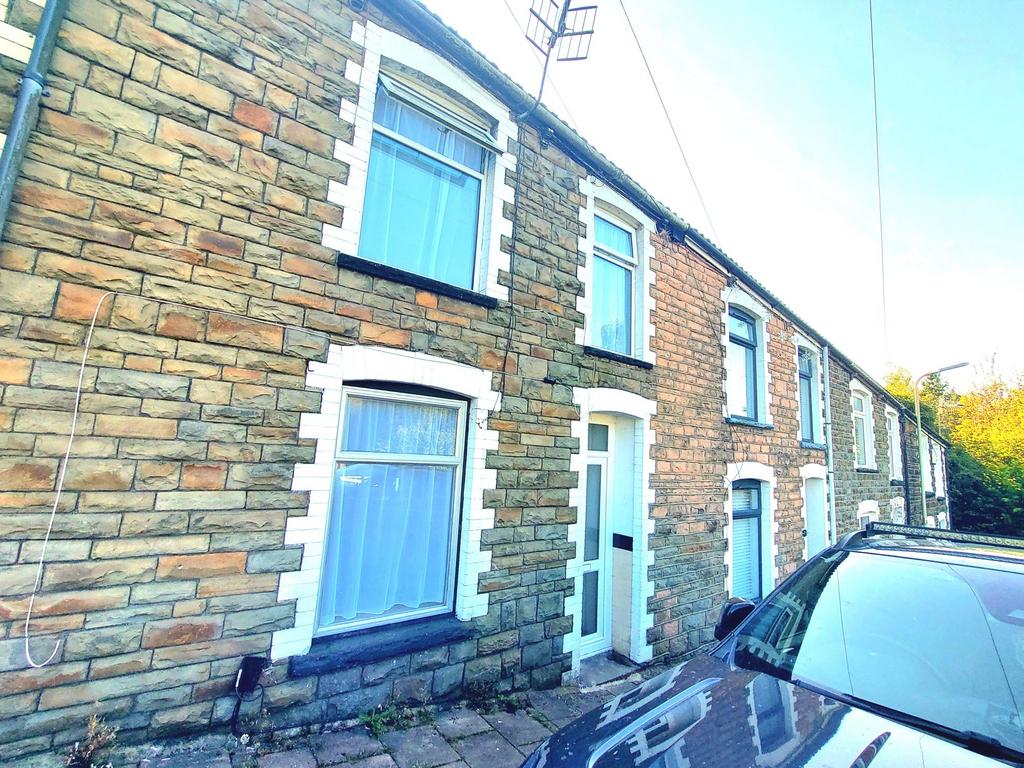 Maritime Terrace, Pontypridd, CF37 3 bed property - £875 pcm (£202 pw)